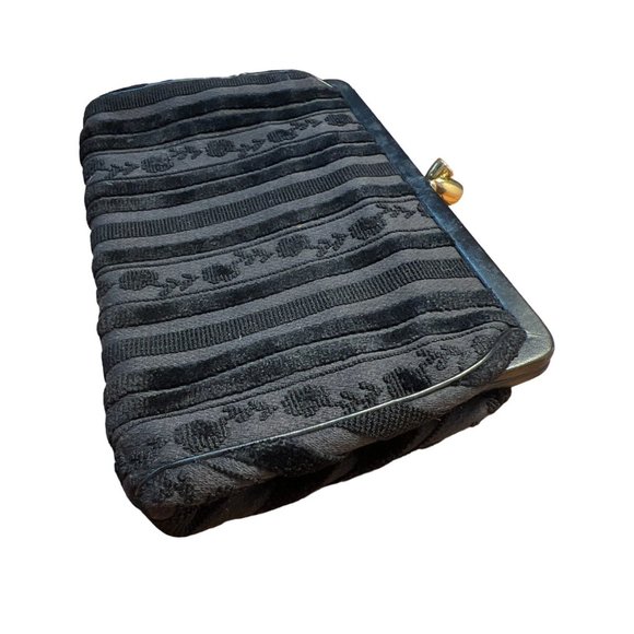 Ronay | Bags | Vintage Ronay Purse Floral Tapestry Textured Black ...